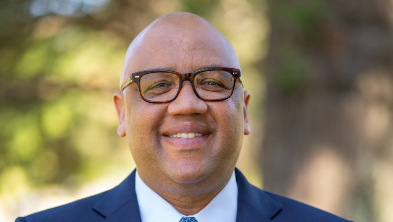 Behind the Desk: Perspectives of Black Community College CEOs | The EDU ...